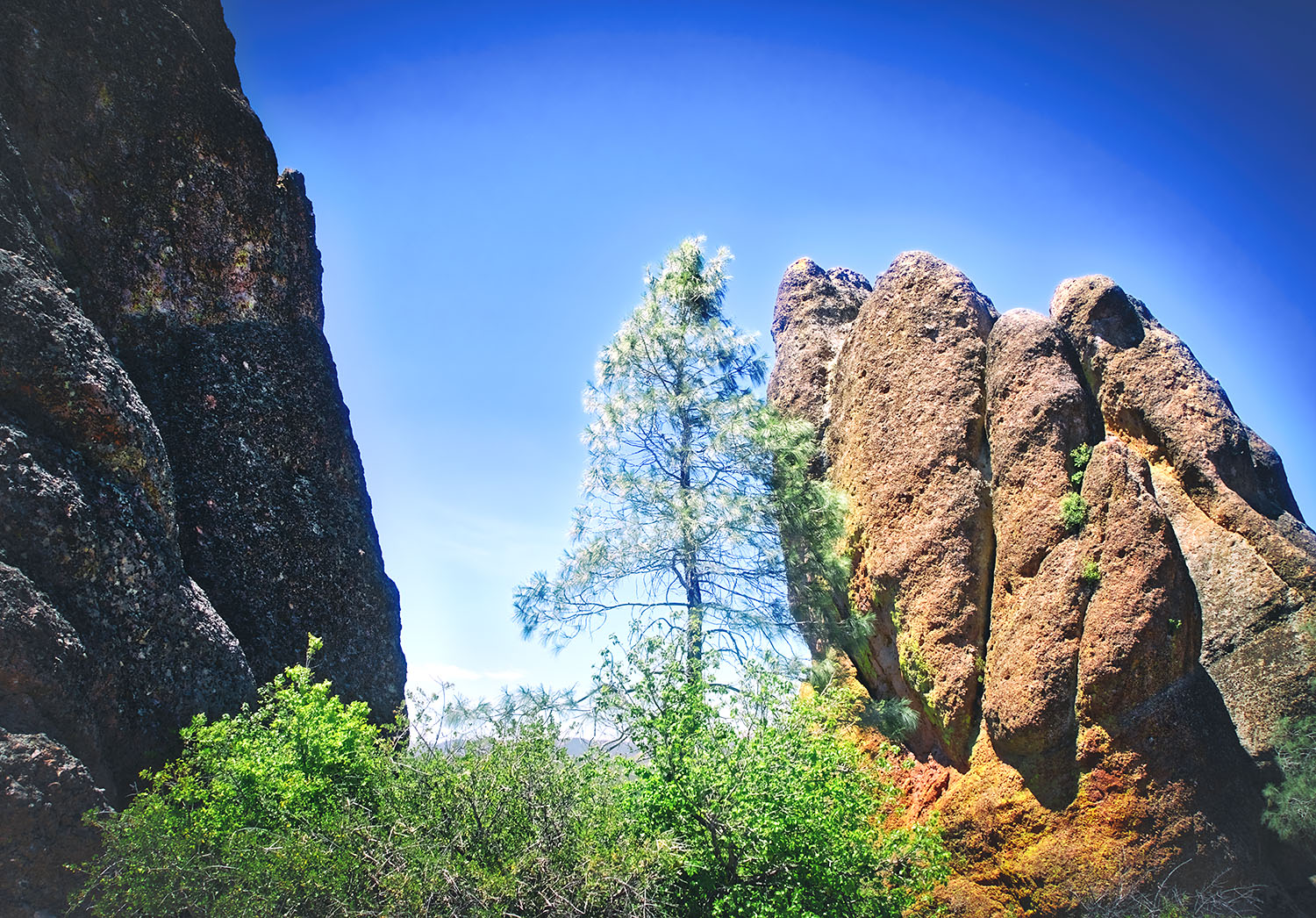 2017-08-29 STONES IN THE PINNACLE NATIONAL PARK - heyyouphoto.com