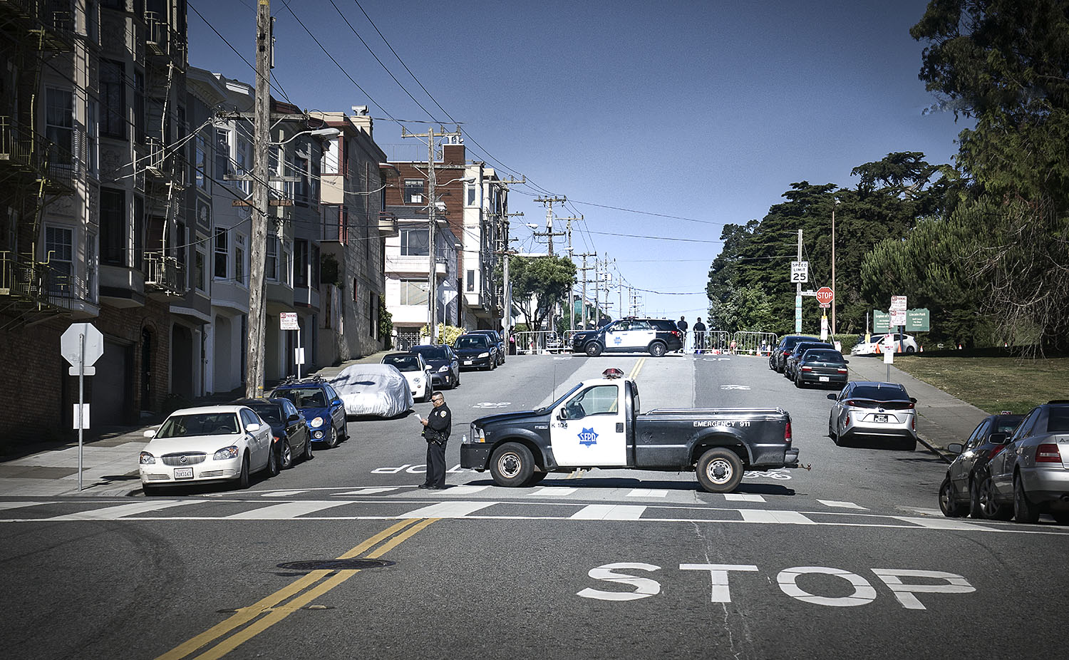 2017-10-16 POLICE ROADBLOCK IN SAN FRANCISCO - heyyouphoto.com
