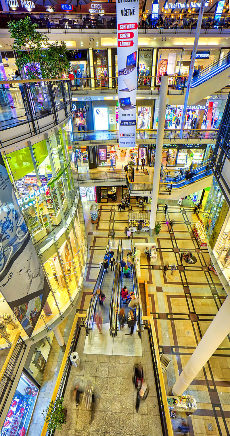 2018-05-26 PRAGUE SHOPPING CENTRE - heyyouphoto.com