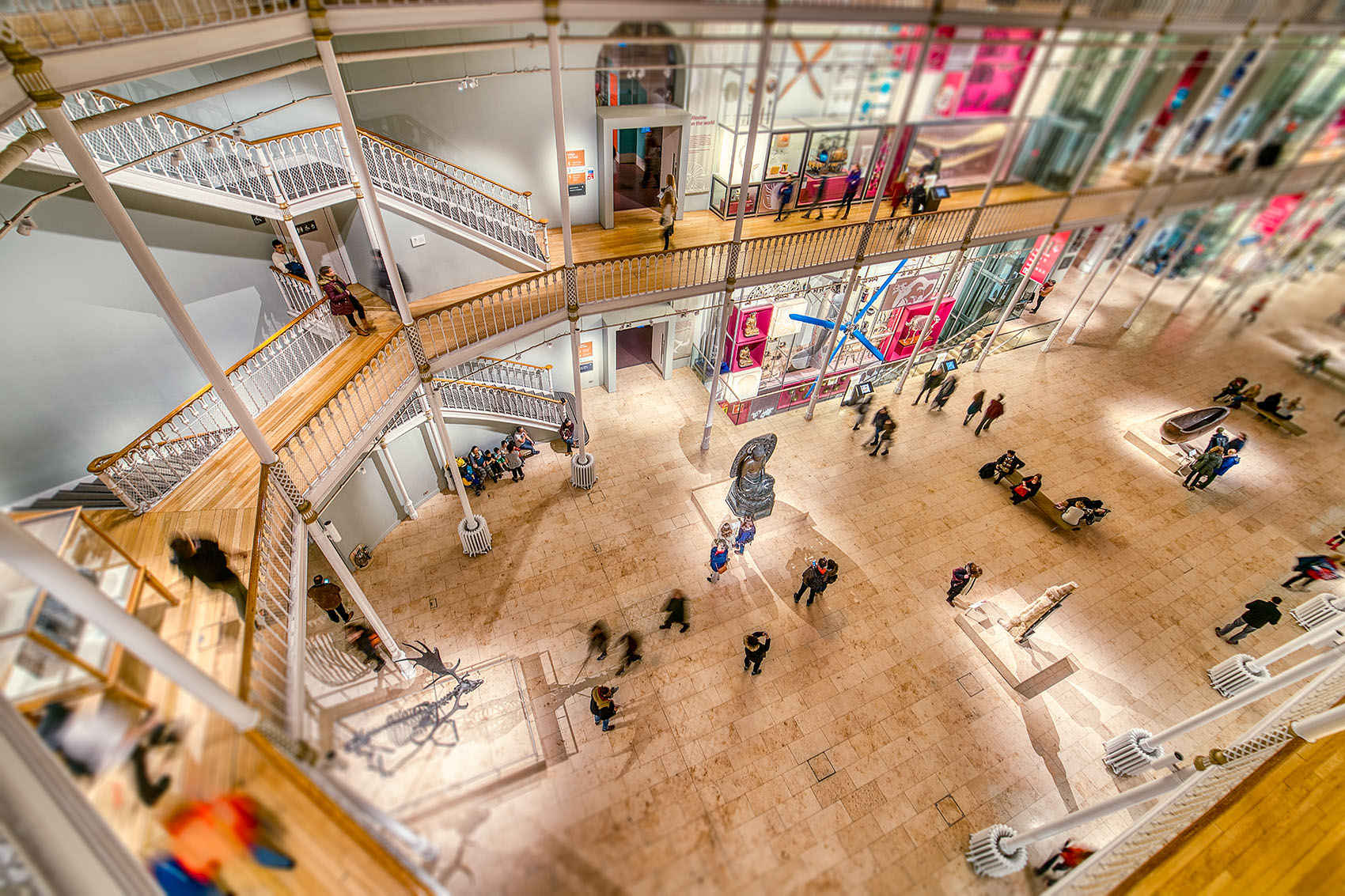 Edinburgh museum size - heyyouphoto.com