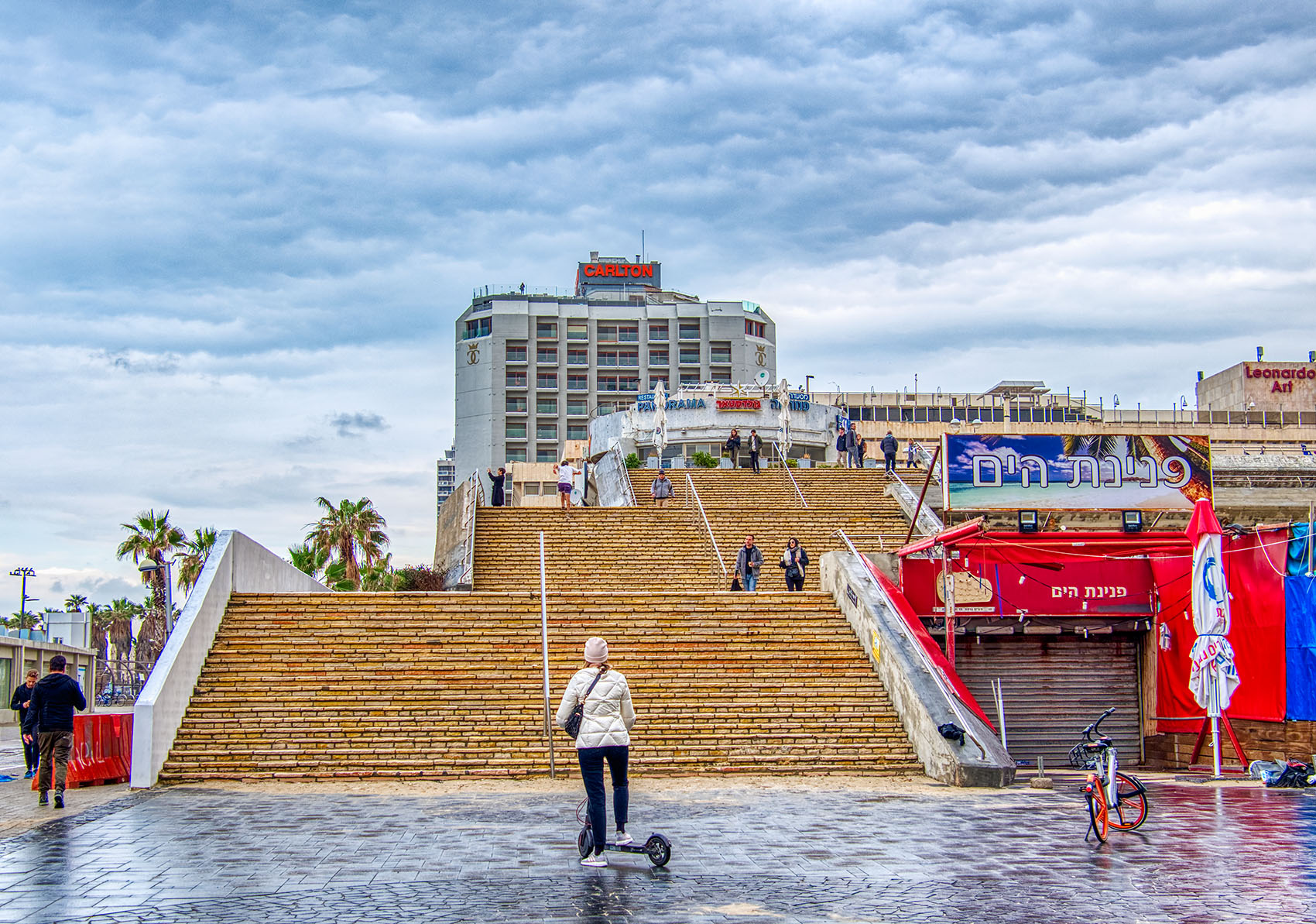 Tel Aviv beach walk size - heyyouphoto.com
