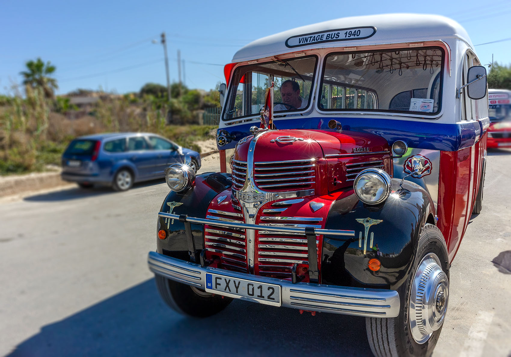 Malta Dodge Bus size - heyyouphoto.com