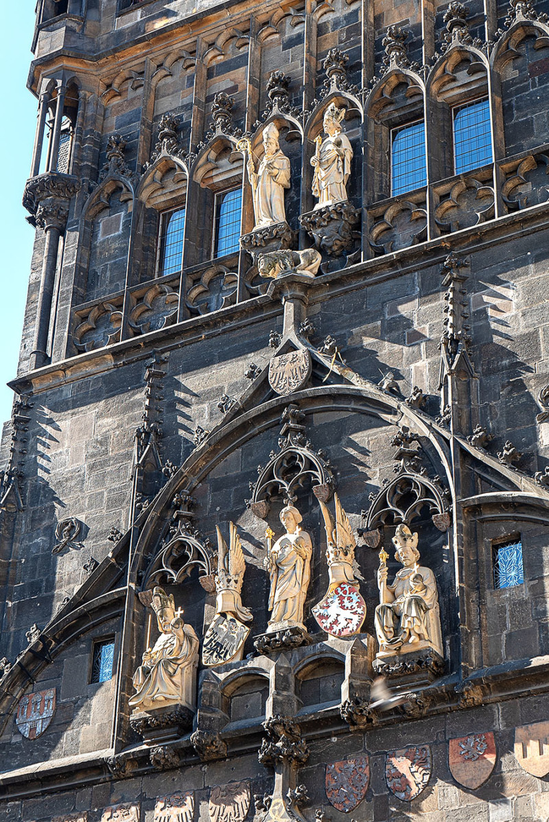 2019-09-21 STATUES IN PRAGUE - heyyouphoto.com