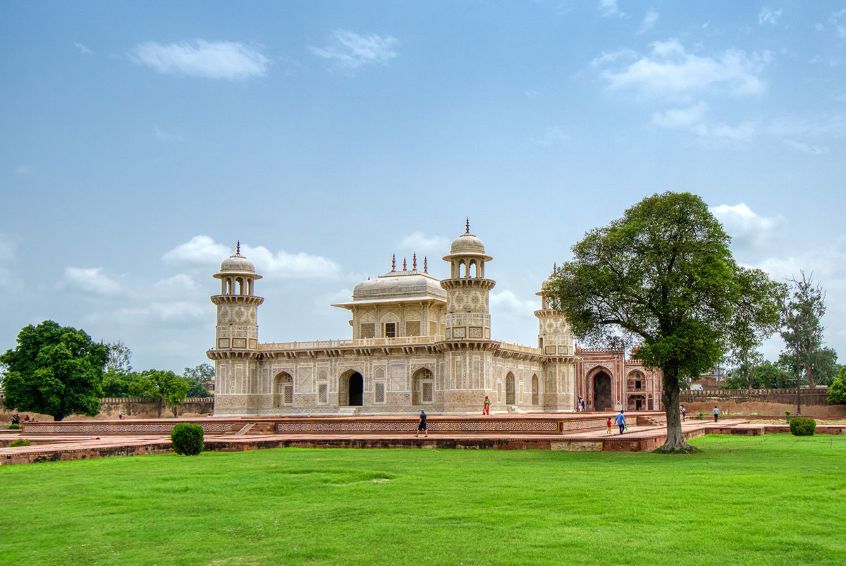 2022-03-23 PARK IN AGRA - heyyouphoto.com
