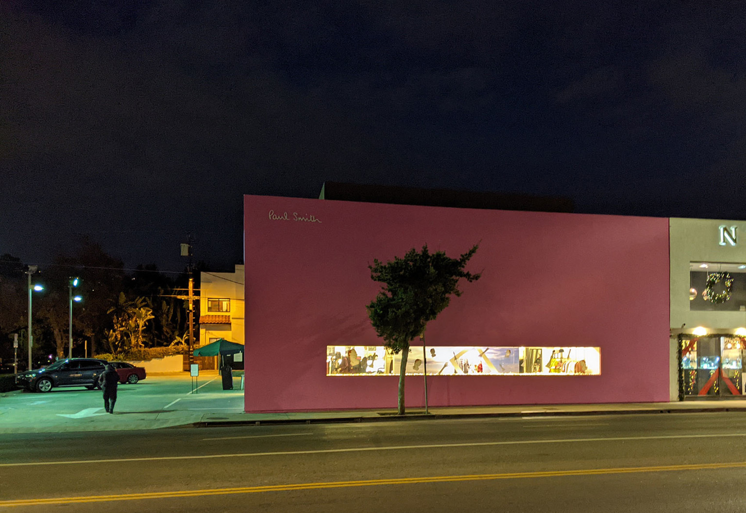 2023-01-31 MELROSE AVENUE IN THE NIGHT - heyyouphoto.com