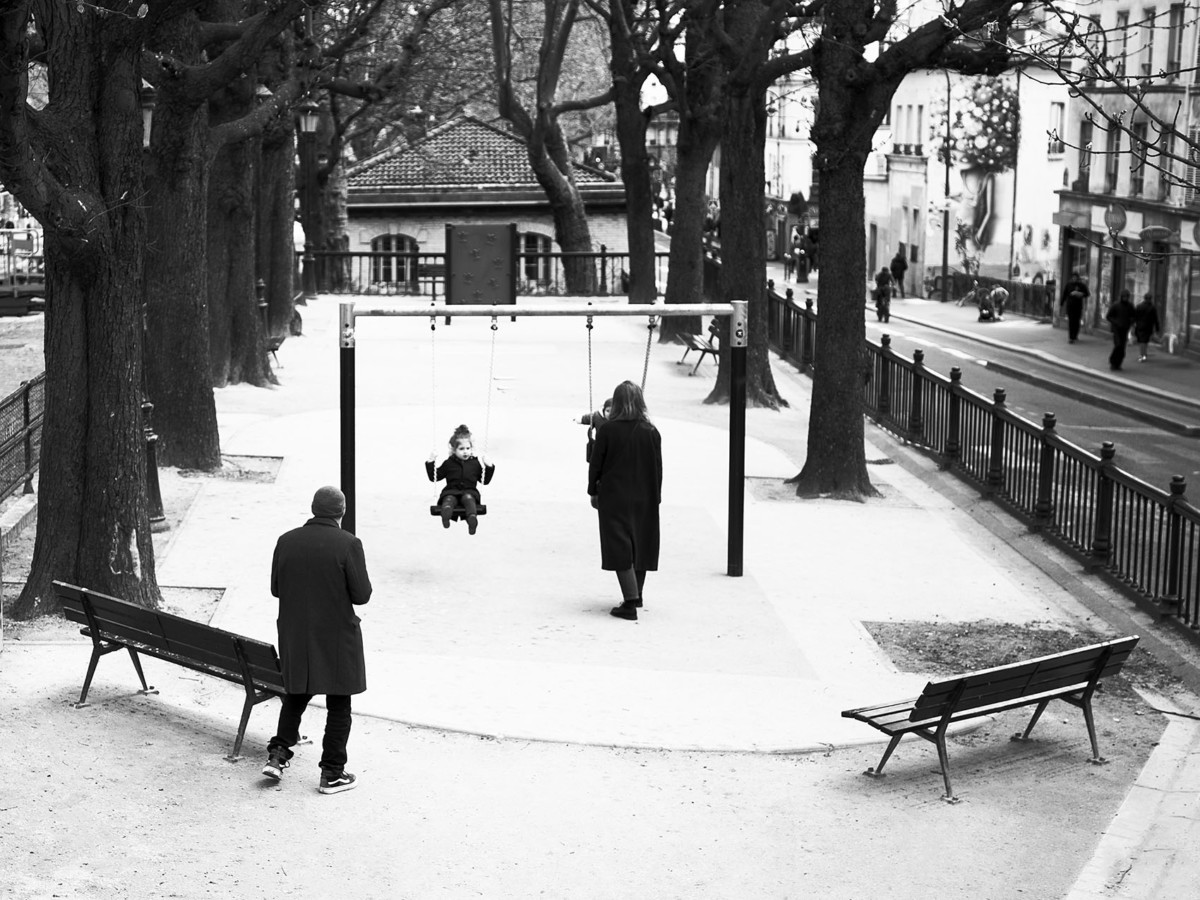 2023-04-18 A LITTLE PARK IN PARIS - heyyouphoto.com